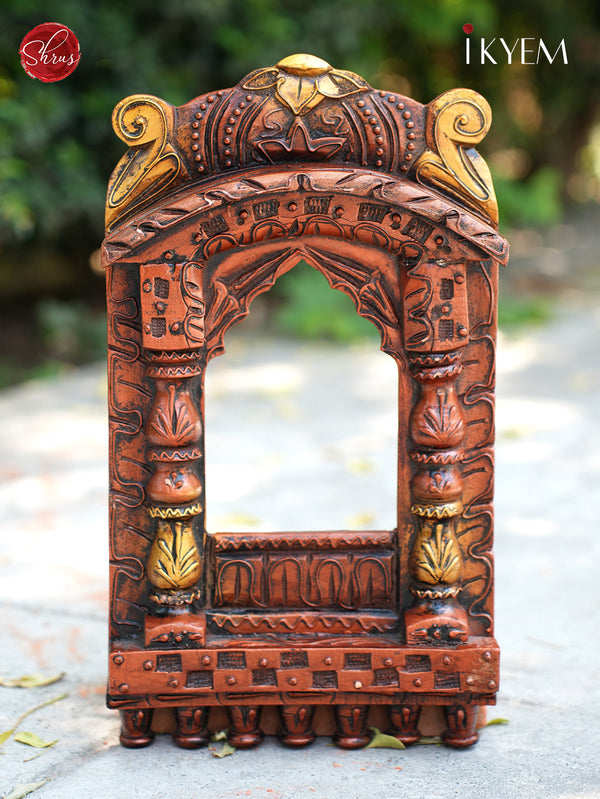 Wooden Jharokha Frame – Ikyem