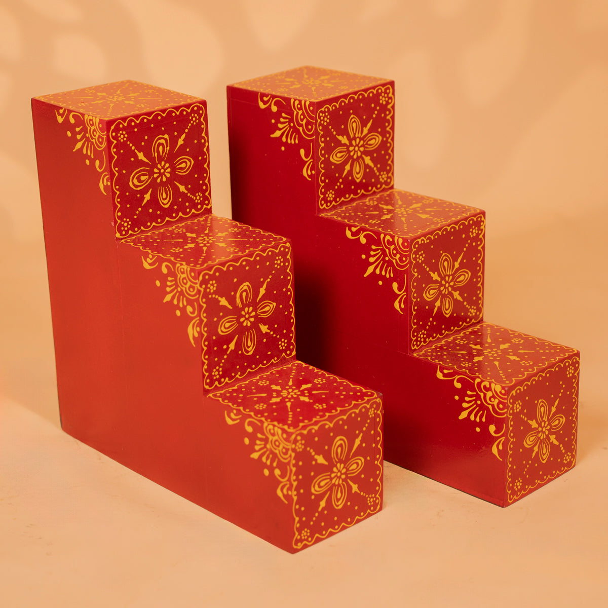 WOODEN HANDPAINTED 3-STEP DIYA PADI (set of 2) - RED - KD18173 – Ikyem