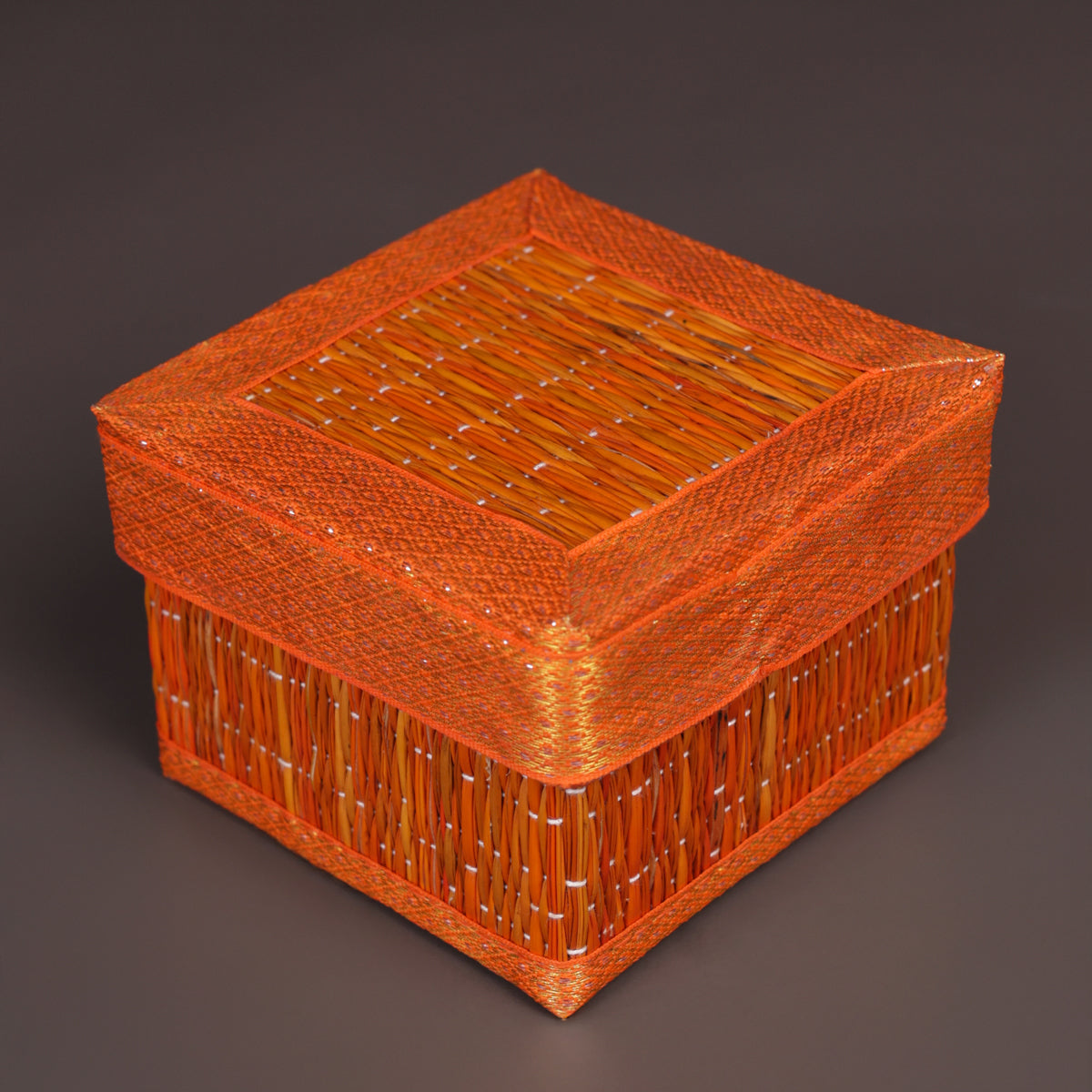 Square Korai Box With Zari Borders - Orange - (4×4) - KEA2816 – Ikyem