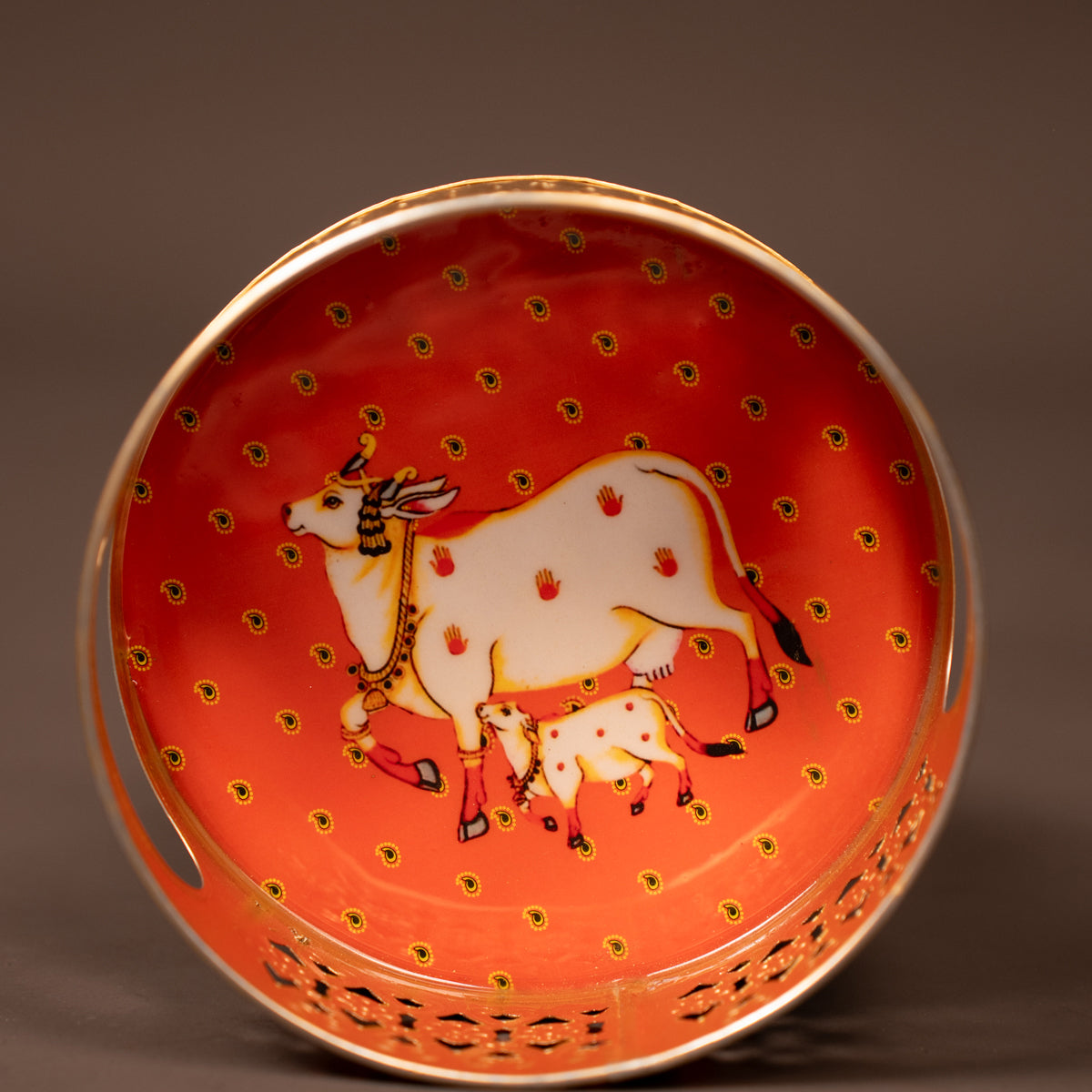 Buy Senthur Yellow Pichwai Printed Metal Tray | Ikyem