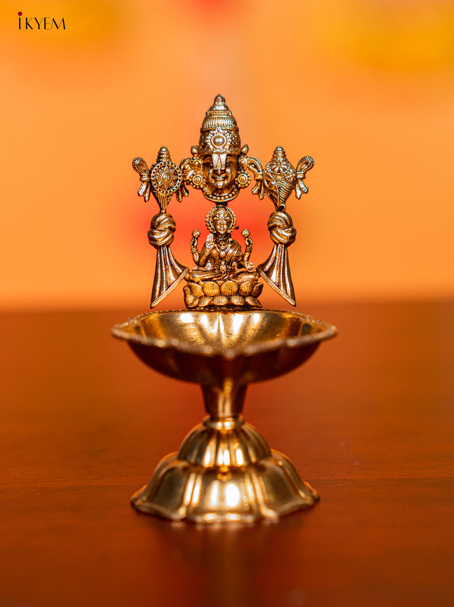Brass Balaji Diya with Lakshmi - KG24130 – Ikyem