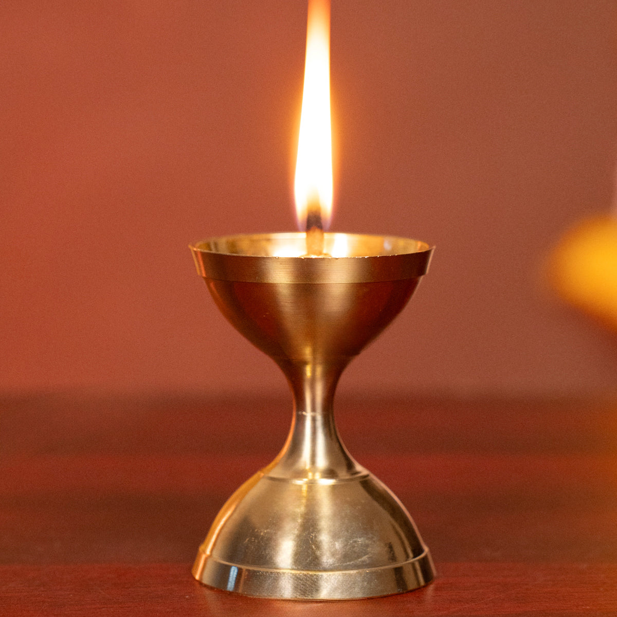 Brass Akhand Diya - 2.5 Inch - KH18192 – Ikyem